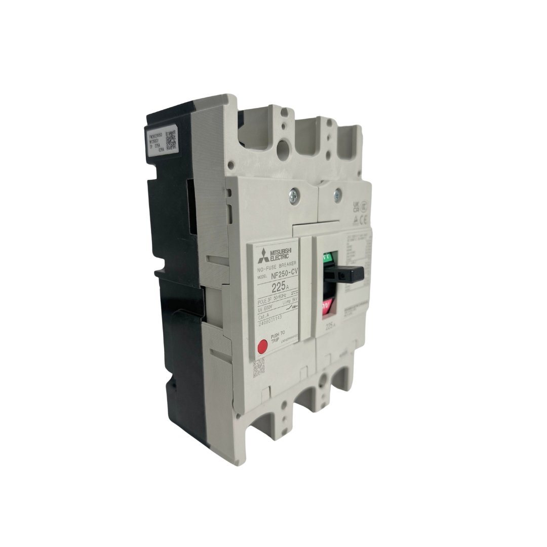 Disjuntor Caixa Moldada Fixo 3P 100A 25KA/30V NF125-CV 3P 100A